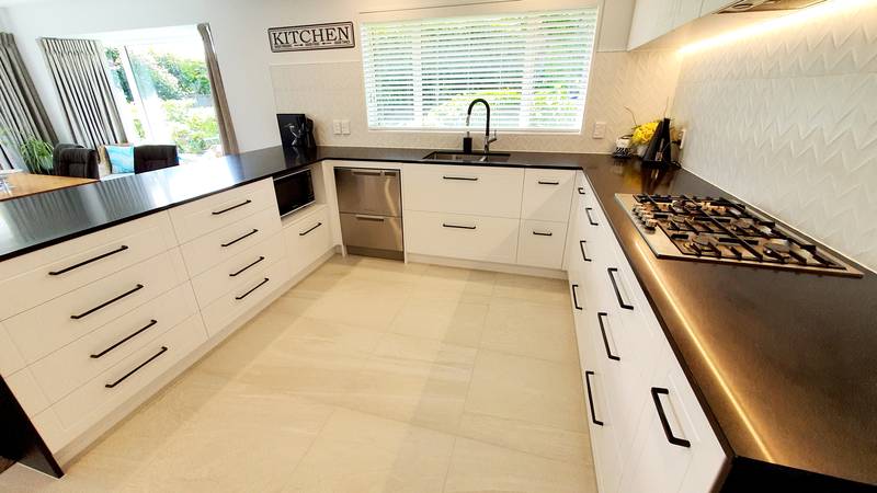 U Shape Kitchens — Photo Galleries | Kiwi Kitchens, Christchurch NZ